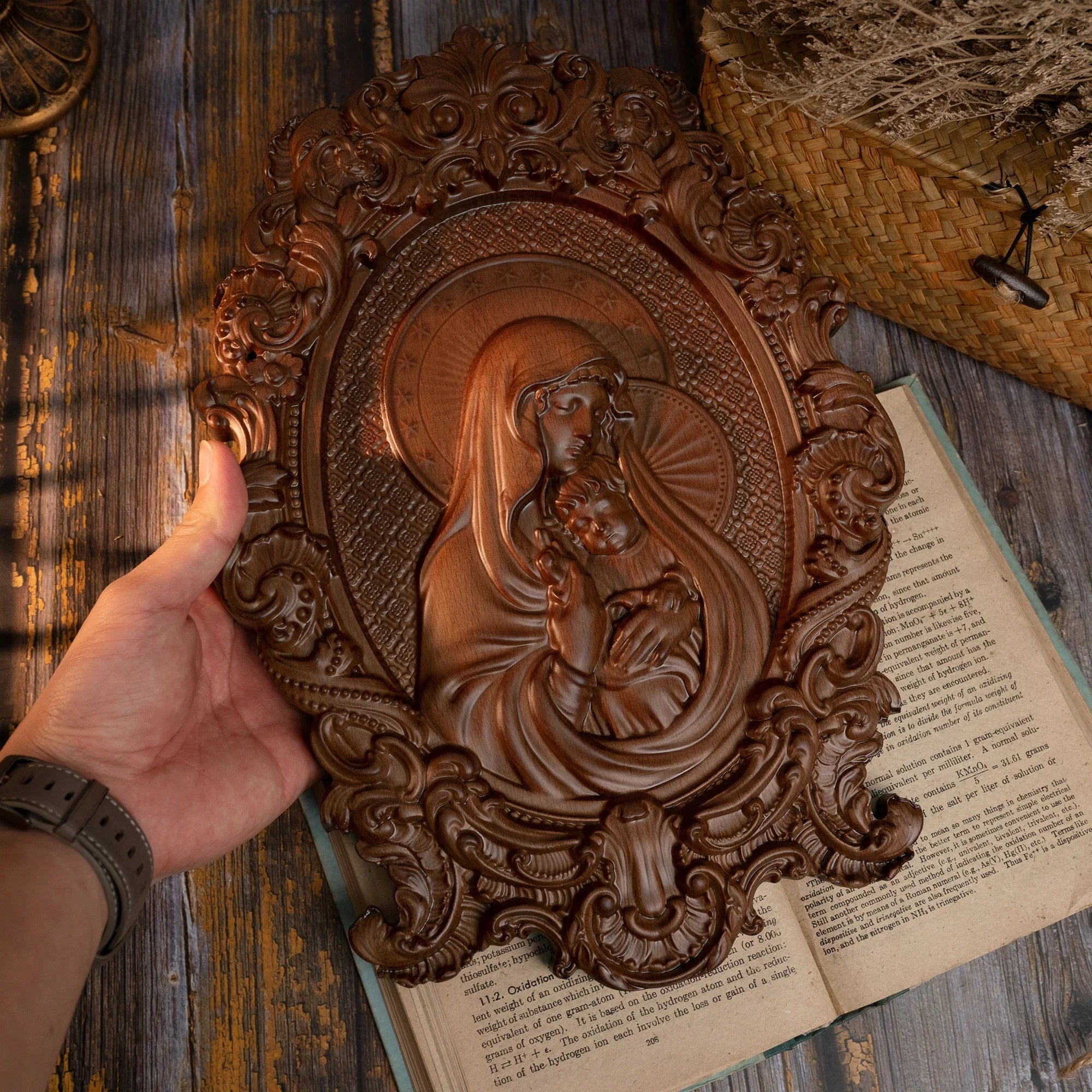 Mother Mary with Baby Jesus Wood Carving Decor – BGCOPPER