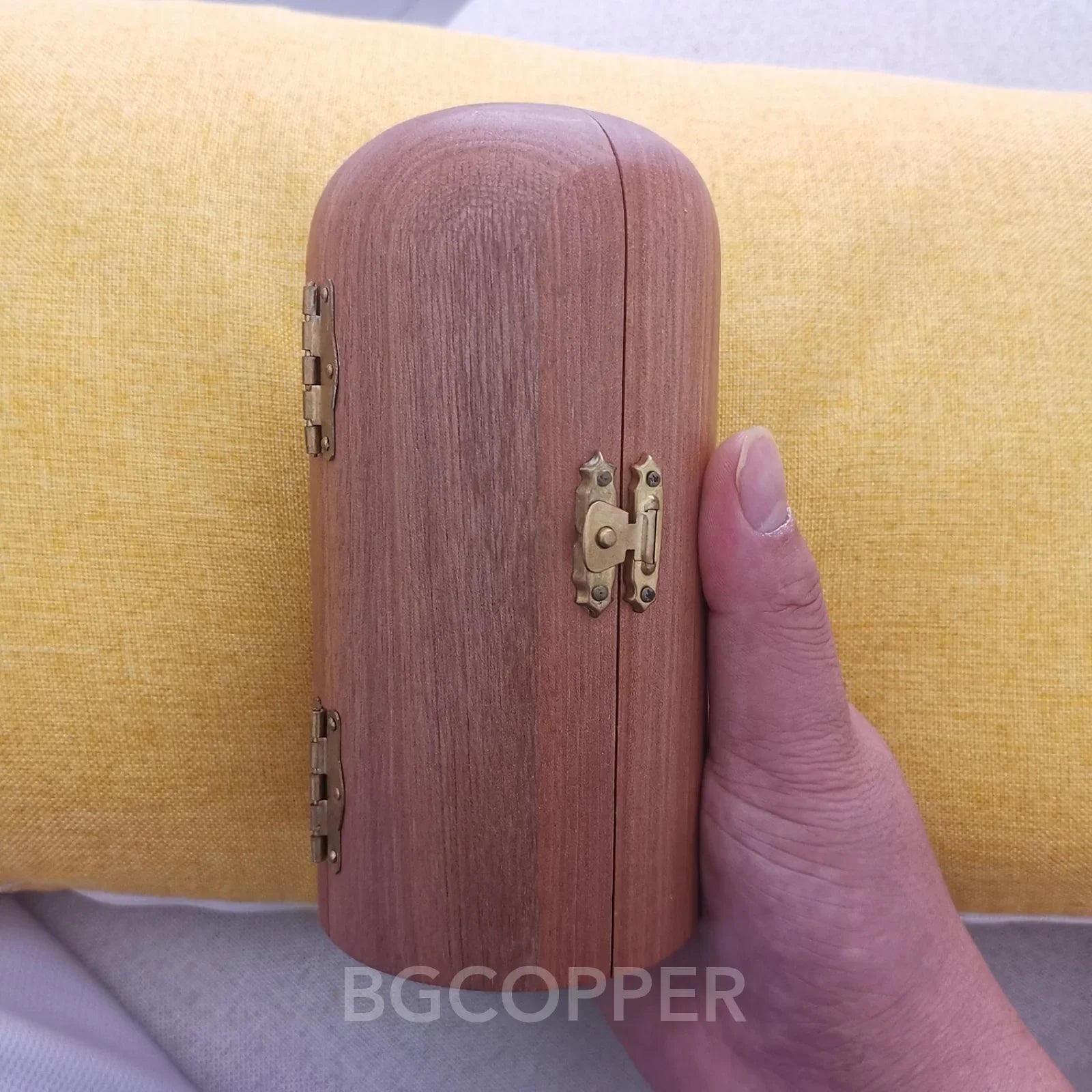 Hand-carved Portable Church - Mini Christian Triptych Altar – BGCOPPER